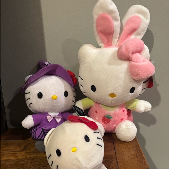 Hello Kitty | Toys | Hello Kitty Pink And Purple Stuffed Animal Set ...